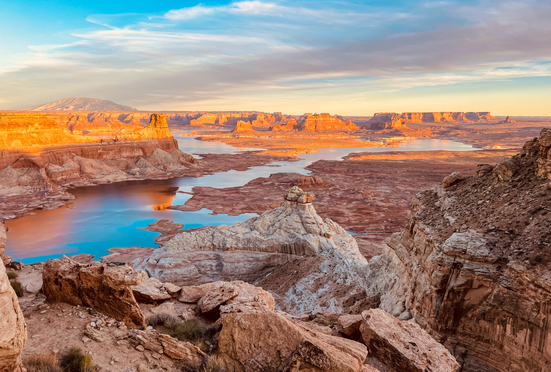 Alstrom Point, Utah: Your Guide to Lake Powell’s Best View