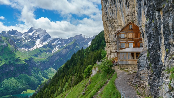 Seealpsee Guide: Hiking in the Appenzell Alps in Switzerland